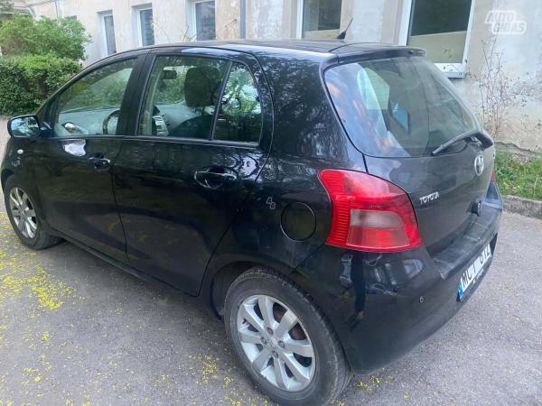 Toyota Yaris 2008 in Vilnius, with an engine capacity of 1.30 L and mileage of 193 thousand km for 3000 €, photo 7 on AUTOMOTO.COM.LV