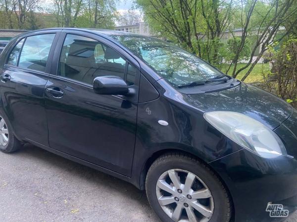 Toyota Yaris 2008 in Vilnius, with an engine capacity of 1.30 L and mileage of 193 thousand km for 3000 €, photo 8 on AUTOMOTO.COM.LV
