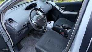 Toyota Yaris 2008 Tallina, ar dzinēja tilpumu 1.40 L un nobraukumu 156 tūkst. km par 2700 €, foto 26 vietnē AUTOMOTO.COM.LV