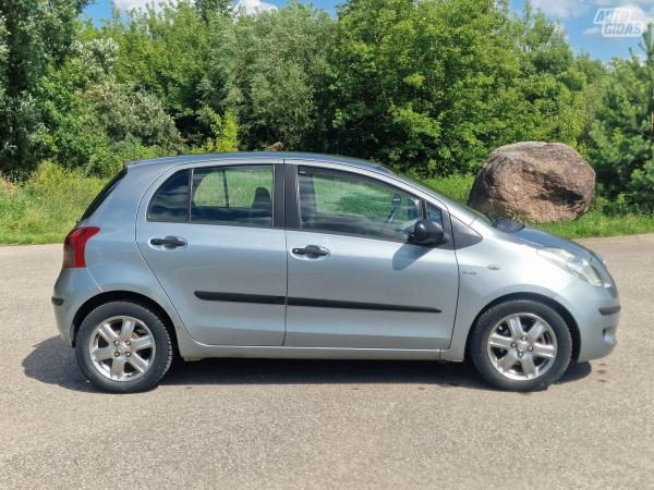 Toyota Yaris 2008 Ukmergė, ar dzinēja tilpumu 1.40 L un nobraukumu 124 tūkst. km par 1750 €, foto 6 vietnē AUTOMOTO.COM.LV