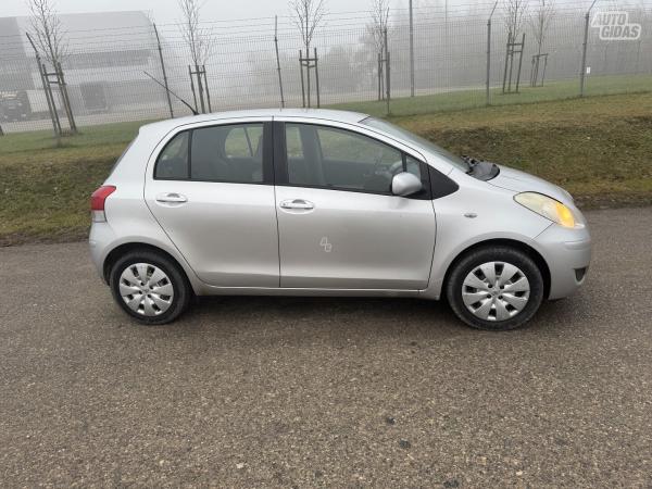 Toyota Yaris 2009 in Vilnius, with an engine capacity of 1.30 L and mileage of 265 thousand km for 2650 €, photo 4 on AUTOMOTO.COM.LV