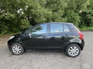 Toyota Yaris 2009 Panevēža, ar dzinēja tilpumu 1.30 L un nobraukumu 221 tūkst. km par 2700 €, foto  vietnē AUTOMOTO.COM.LV