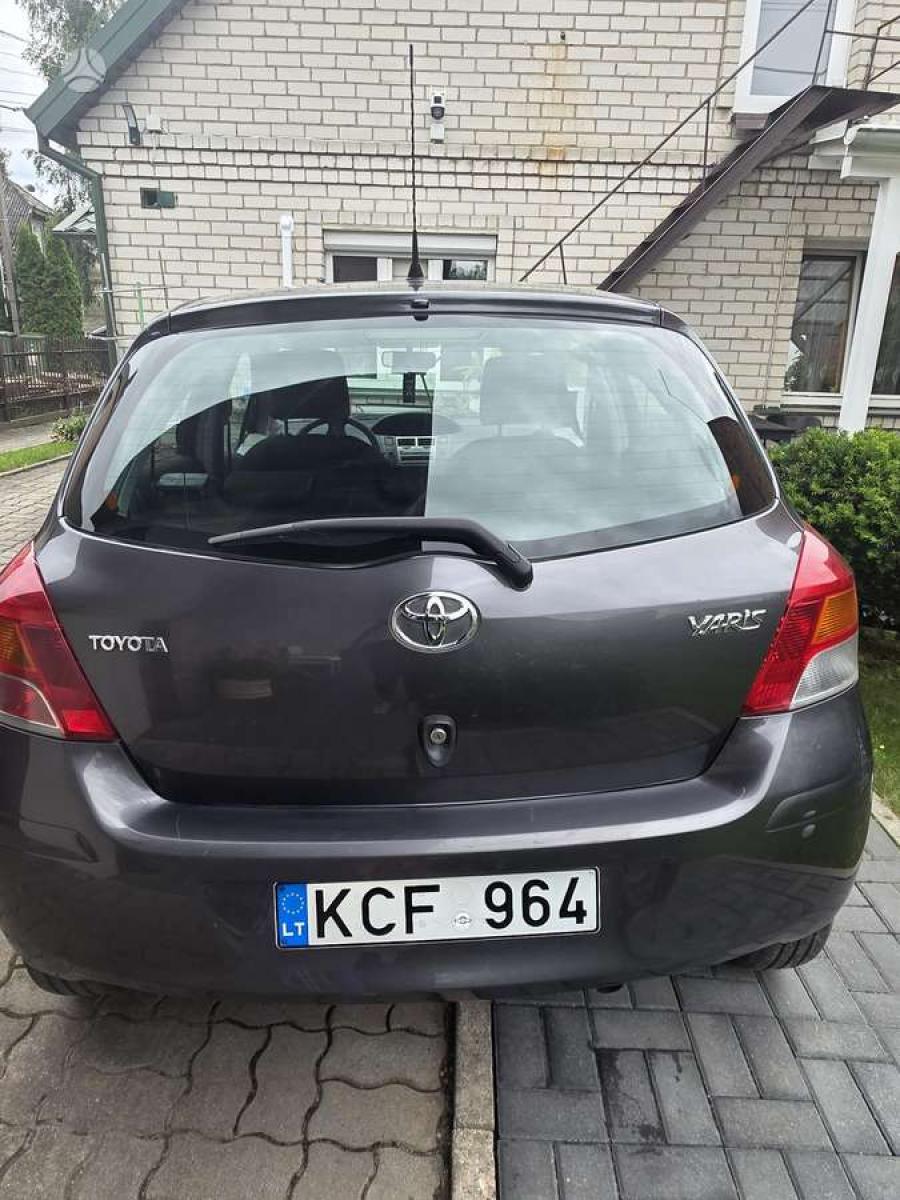 Toyota Yaris 2009 in Kaunas, with an engine capacity of 1.33 L and mileage of 136 thousand km for 3500 €, photo 4 on AUTOMOTO.COM.LV
