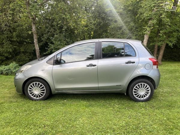 Toyota Yaris 2009 Trakai, ar dzinēja tilpumu 1.30 L un nobraukumu 125 tūkst. km par 1890 €, foto 3 vietnē AUTOMOTO.COM.LV