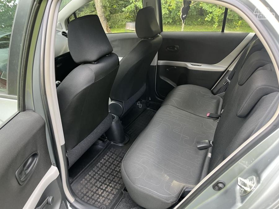 Toyota Yaris 2009 Trakai, ar dzinēja tilpumu 1.30 L un nobraukumu 125 tūkst. km par 1890 €, foto 15 vietnē AUTOMOTO.COM.LV