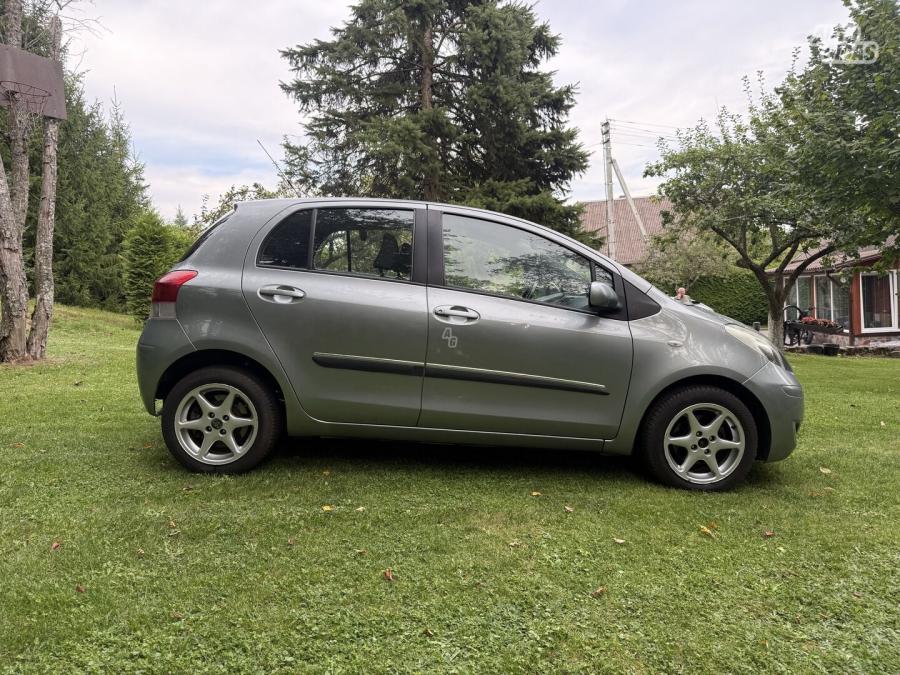 Toyota Yaris 2009 Trakai, ar dzinēja tilpumu 1.40 L un nobraukumu 230 tūkst. km par 1890 €, foto 10 vietnē AUTOMOTO.COM.LV