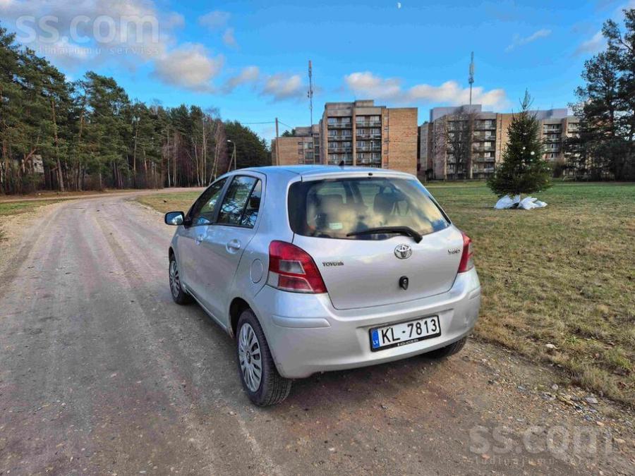 Toyota Yaris 2010 Rīga, ar dzinēja tilpumu 1.40 L un nobraukumu 311 tūkst. km par 2890 €, foto 4 vietnē AUTOMOTO.COM.LV