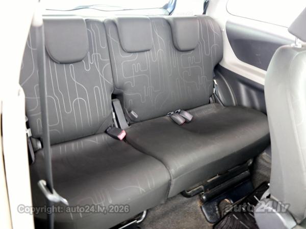 Toyota Yaris 2010 in Tallinn, with an engine capacity of 1.00 L and mileage of 132 thousand km for 1599 €, photo 7 on AUTOMOTO.COM.LV