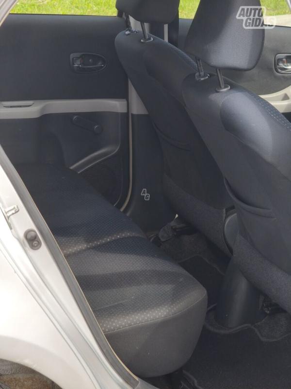 Toyota Yaris 2010 Viļņa, ar dzinēja tilpumu 1.30 L un nobraukumu 173 tūkst. km par 2500 €, foto 5 vietnē AUTOMOTO.COM.LV