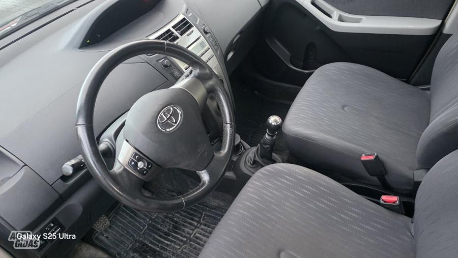 Toyota Yaris 2010 Klaipėda, ar dzinēja tilpumu 1.30 L un nobraukumu 86 tūkst. km par 2450 €, foto 13 vietnē AUTOMOTO.COM.LV
