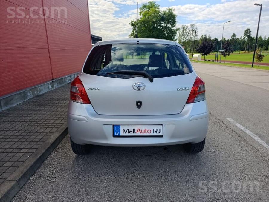 Toyota Yaris 2011 in Rezekne, with an engine capacity of 1.30 L and mileage of 242 thousand km for 2050 €, photo 6 on AUTOMOTO.COM.LV