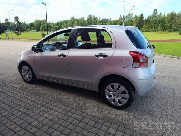 Toyota Yaris 2011 in Rezekne, with an engine capacity of 1.30 L and mileage of 242 thousand km for 2050 €, photo 8 on AUTOMOTO.COM.LV