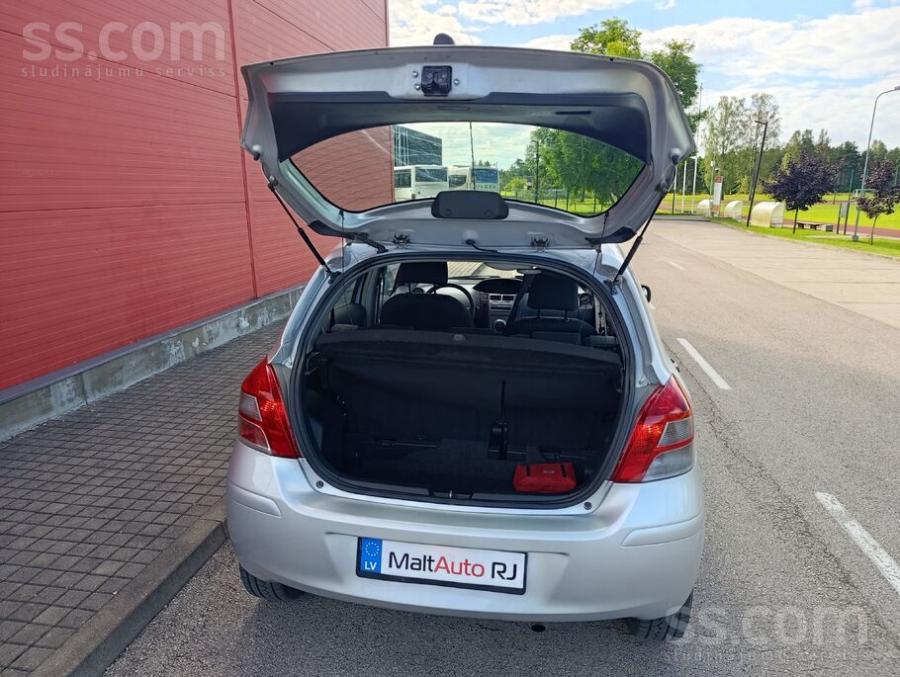 Toyota Yaris 2011 in Rezekne, with an engine capacity of 1.30 L and mileage of 242 thousand km for 2050 €, photo 14 on AUTOMOTO.COM.LV