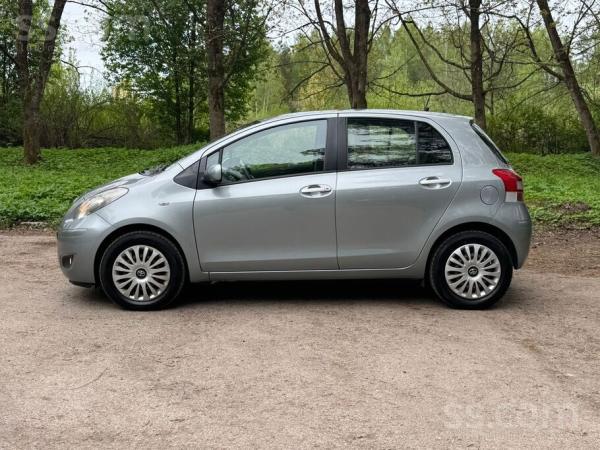 Toyota Yaris 2011 Rīga, ar dzinēja tilpumu 1.00 L un nobraukumu 0 tūkst. km par 2999 €, foto 2 vietnē AUTOMOTO.COM.LV