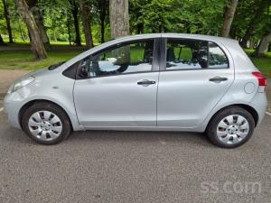 Toyota Yaris 2011 Liepāja, ar dzinēja tilpumu 1.40 L un nobraukumu 213 tūkst. km par 2650 €, foto 4 vietnē AUTOMOTO.COM.LV