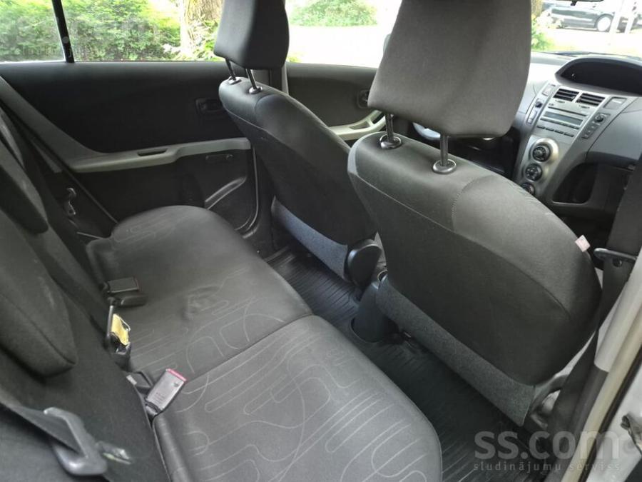 Toyota Yaris 2011 Liepāja, ar dzinēja tilpumu 1.40 L un nobraukumu 213 tūkst. km par 2650 €, foto 12 vietnē AUTOMOTO.COM.LV