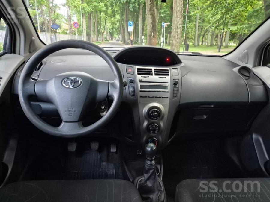Toyota Yaris 2011 Liepāja, ar dzinēja tilpumu 1.40 L un nobraukumu 213 tūkst. km par 2650 €, foto 13 vietnē AUTOMOTO.COM.LV