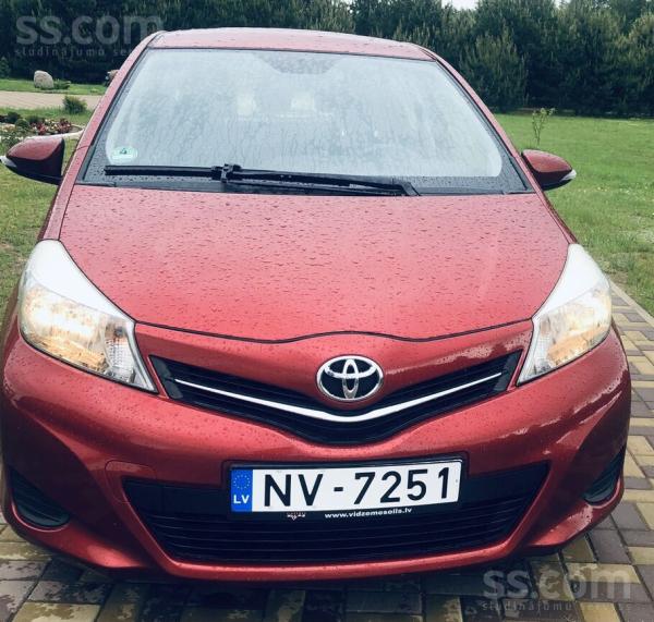 Toyota Yaris 2012 Daugavpils, ar dzinēja tilpumu 1.40 L un nobraukumu 182 tūkst. km par 2450 €, foto 2 vietnē AUTOMOTO.COM.LV