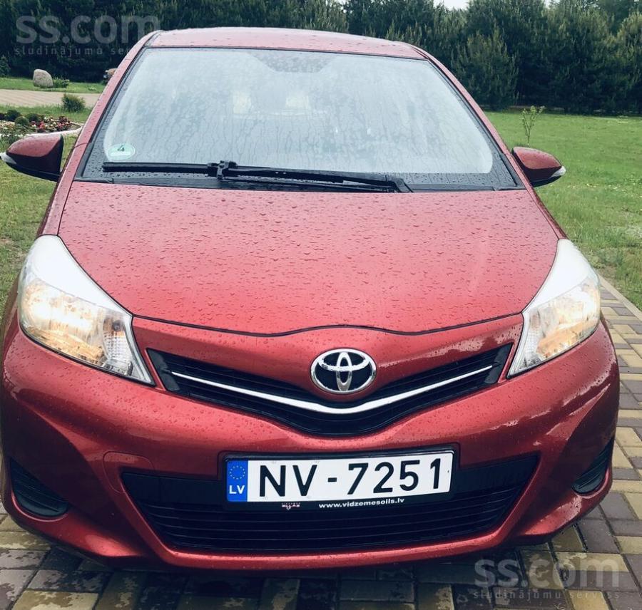 Toyota Yaris 2012 Daugavpils, ar dzinēja tilpumu 1.40 L un nobraukumu 182 tūkst. km par 2450 €, foto 2 vietnē AUTOMOTO.COM.LV