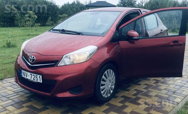 Toyota Yaris 2012 Daugavpils, ar dzinēja tilpumu 1.40 L un nobraukumu 182 tūkst. km par 2450 €, foto 3 vietnē AUTOMOTO.COM.LV