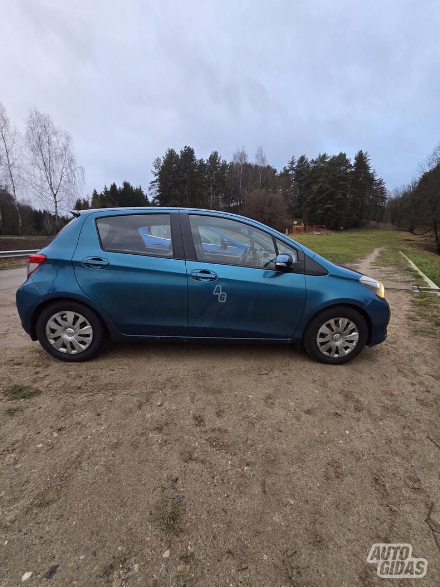 Toyota Yaris 2012 Viļņa, ar dzinēja tilpumu 1.30 L un nobraukumu 182 tūkst. km par 5200 €, foto 6 vietnē AUTOMOTO.COM.LV