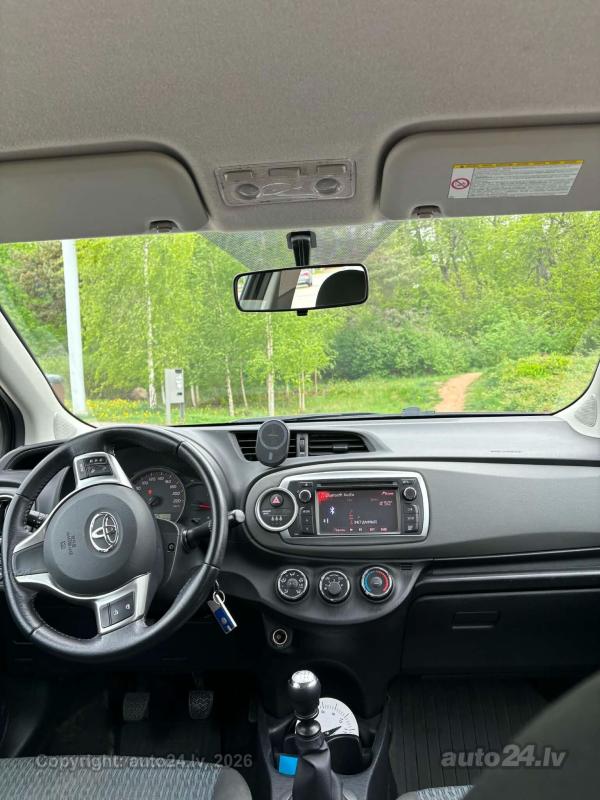 Toyota Yaris 2012 Tallina, ar dzinēja tilpumu 1.40 L un nobraukumu 180 tūkst. km par 6999 €, foto 7 vietnē AUTOMOTO.COM.LV