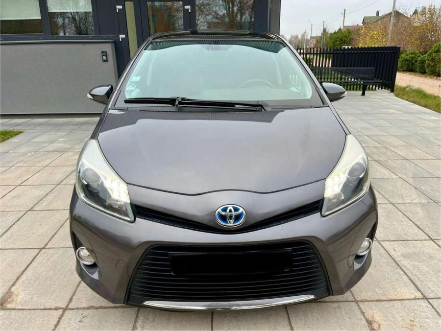 Toyota Yaris 2013 in Siauliai, with an engine capacity of 1.50 L and mileage of 198 thousand km for 7150 €, photo 4 on AUTOMOTO.COM.LV