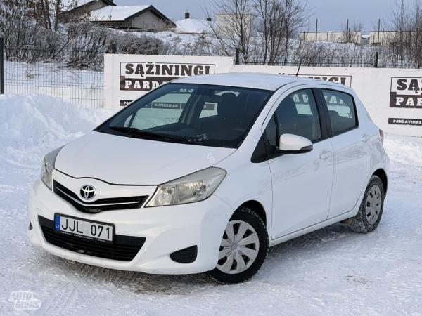 Toyota Yaris 2013 Viļņa, ar dzinēja tilpumu 1.40 L un nobraukumu 127 tūkst. km par 3500 €, foto 2 vietnē AUTOMOTO.COM.LV