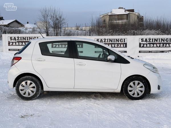 Toyota Yaris 2013 Viļņa, ar dzinēja tilpumu 1.40 L un nobraukumu 127 tūkst. km par 3500 €, foto 6 vietnē AUTOMOTO.COM.LV