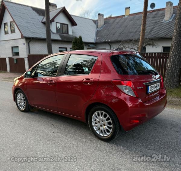 Toyota Yaris 2013 Tallina, ar dzinēja tilpumu 1.30 L un nobraukumu 76 tūkst. km par 6990 €, foto 5 vietnē AUTOMOTO.COM.LV