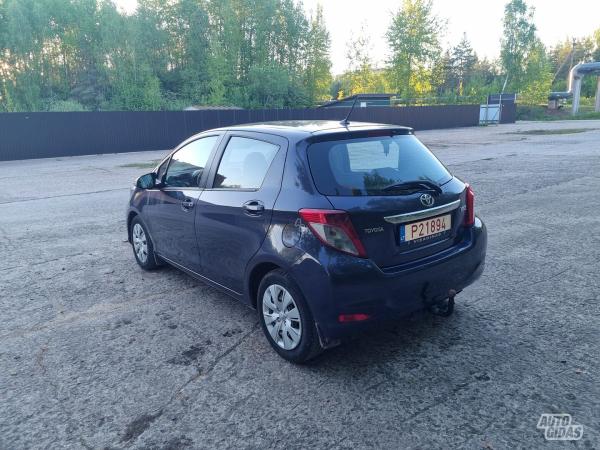 Тойота Ярис 2013 в Висагинас, объемом двигателя 1.40 л и пробегом 270 тыс. км за 4000 €, фото 3 на AUTOMOTO.COM.LV