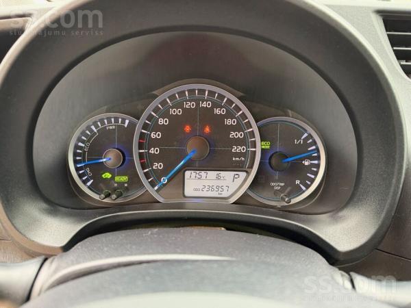 Тойота Ярис 2013 в Рига, объемом двигателя 1.50 л и пробегом 237 тыс. км за 5000 €, фото 5 на AUTOMOTO.COM.LV
