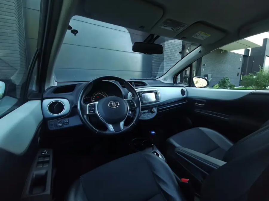 Toyota Yaris 2014 Rīga, ar dzinēja tilpumu 1.50 L un nobraukumu 119 tūkst. km par 8990 €, foto 7 vietnē AUTOMOTO.COM.LV
