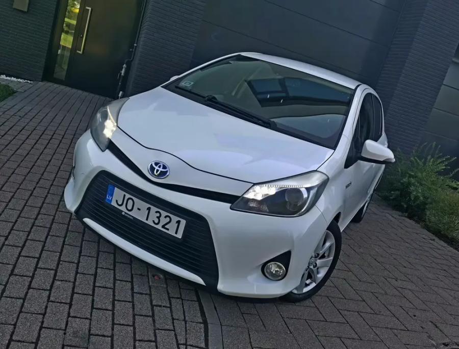 Toyota Yaris 2014 Rīga, ar dzinēja tilpumu 1.50 L un nobraukumu 119 tūkst. km par 8990 €, foto 21 vietnē AUTOMOTO.COM.LV