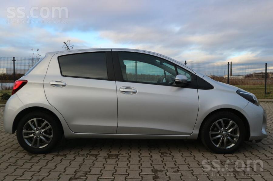 Toyota Yaris 2015 in Riga, with an engine capacity of 1.40 L and mileage of 117 thousand km for 6750 €, photo 6 on AUTOMOTO.COM.LV