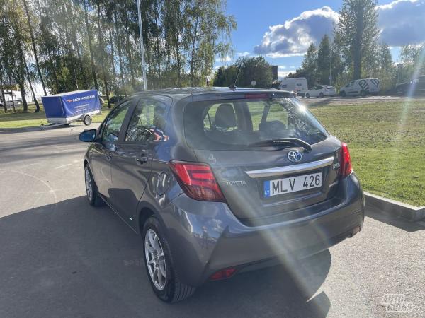 Toyota Yaris 2015 in Vilnius, with an engine capacity of 1.50 L and mileage of 247 thousand km for 6850 €, photo 3 on AUTOMOTO.COM.LV
