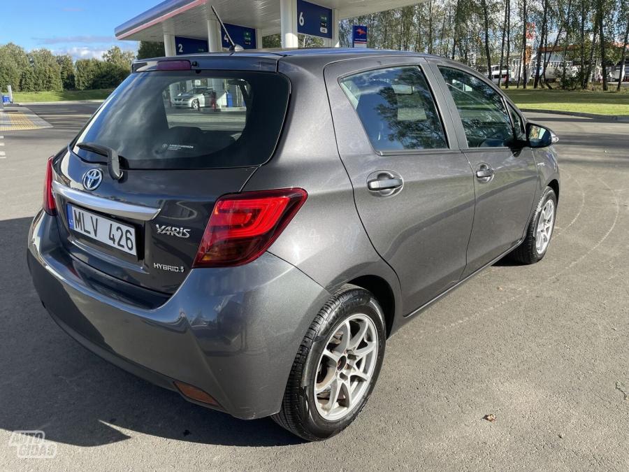 Toyota Yaris 2015 Viļņa, ar dzinēja tilpumu 1.50 L un nobraukumu 247 tūkst. km par 6850 €, foto 4 vietnē AUTOMOTO.COM.LV
