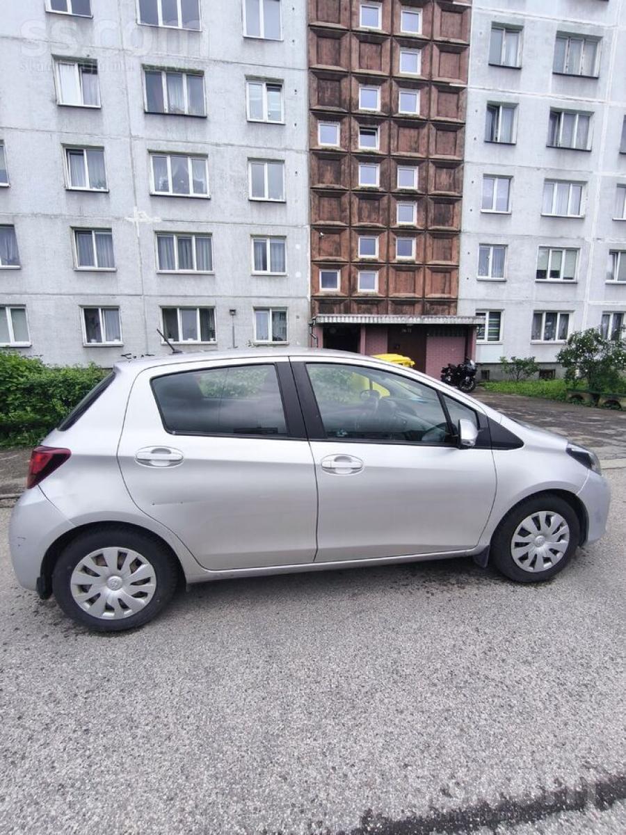 Toyota Yaris 2015 Rīga, ar dzinēja tilpumu 1.30 L un nobraukumu 175 tūkst. km par 5900 €, foto 3 vietnē AUTOMOTO.COM.LV