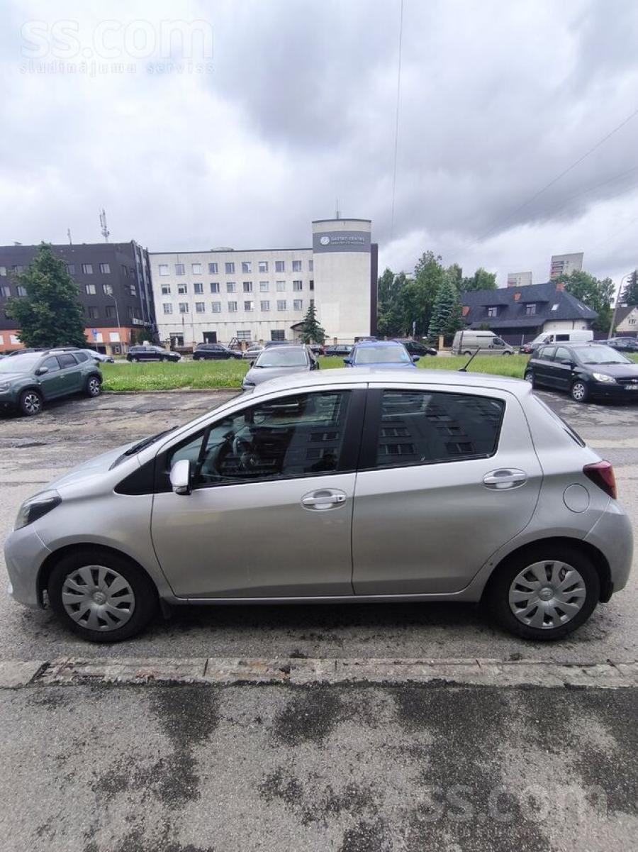 Toyota Yaris 2015 Rīga, ar dzinēja tilpumu 1.30 L un nobraukumu 175 tūkst. km par 5900 €, foto 5 vietnē AUTOMOTO.COM.LV