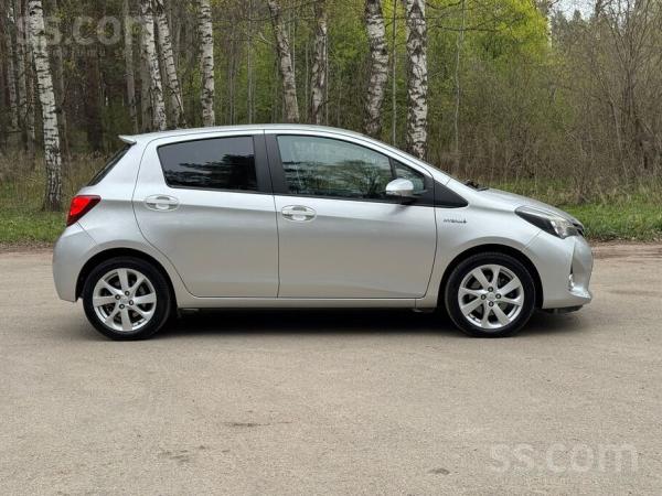 Toyota Yaris 2015 in Riga, with an engine capacity of 1.50 L and mileage of 0 thousand km for 7599 €, photo 6 on AUTOMOTO.COM.LV