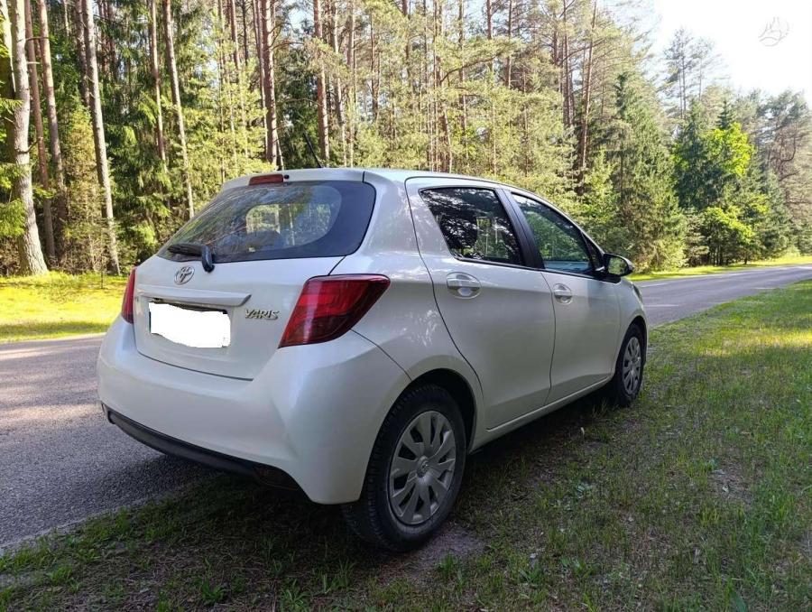 Toyota Yaris 2015 in Kaunas, with an engine capacity of 1.33 L and mileage of 230 thousand km for 5500 €, photo 10 on AUTOMOTO.COM.LV