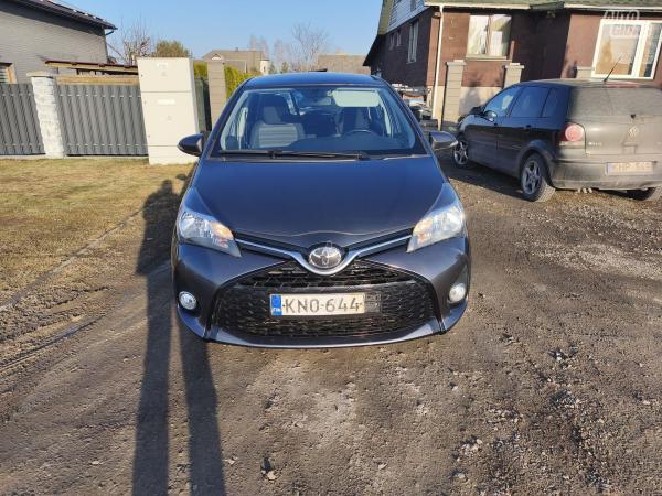 Toyota Yaris 2016 in Vilnius, with an engine capacity of 1.40 L and mileage of 210 thousand km for 6499 €, photo 3 on AUTOMOTO.COM.LV