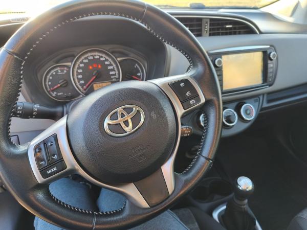 Toyota Yaris 2016 in Vilnius, with an engine capacity of 1.40 L and mileage of 210 thousand km for 6499 €, photo 5 on AUTOMOTO.COM.LV