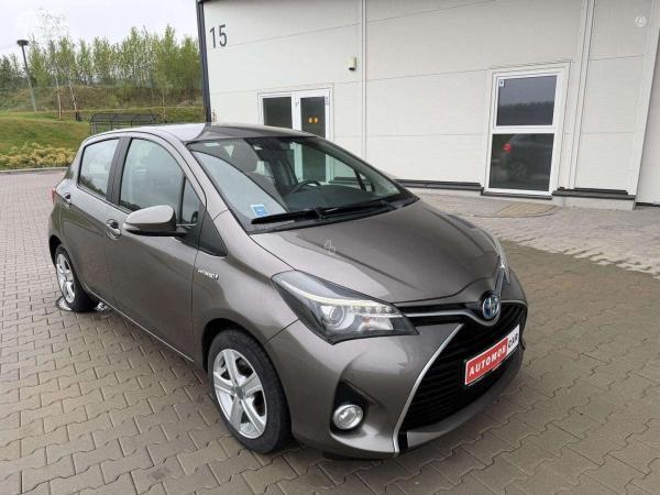 Toyota Yaris 2016 in Vilnius, with an engine capacity of 1.50 L and mileage of 131 thousand km for 10250 €, photo 1 on AUTOMOTO.COM.LV
