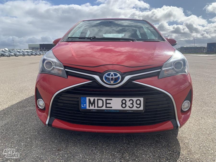 Toyota Yaris 2016 in Vilnius, with an engine capacity of 1.50 L and mileage of 184 thousand km for 9600 €, photo 3 on AUTOMOTO.COM.LV
