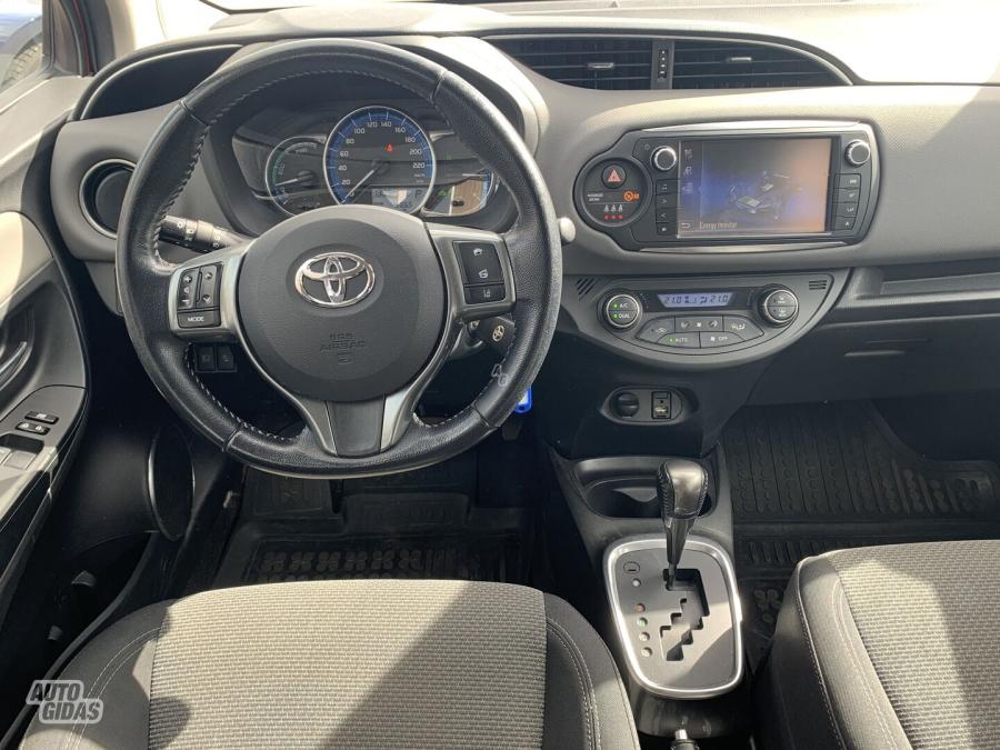 Toyota Yaris 2016 in Vilnius, with an engine capacity of 1.50 L and mileage of 184 thousand km for 9600 €, photo 12 on AUTOMOTO.COM.LV