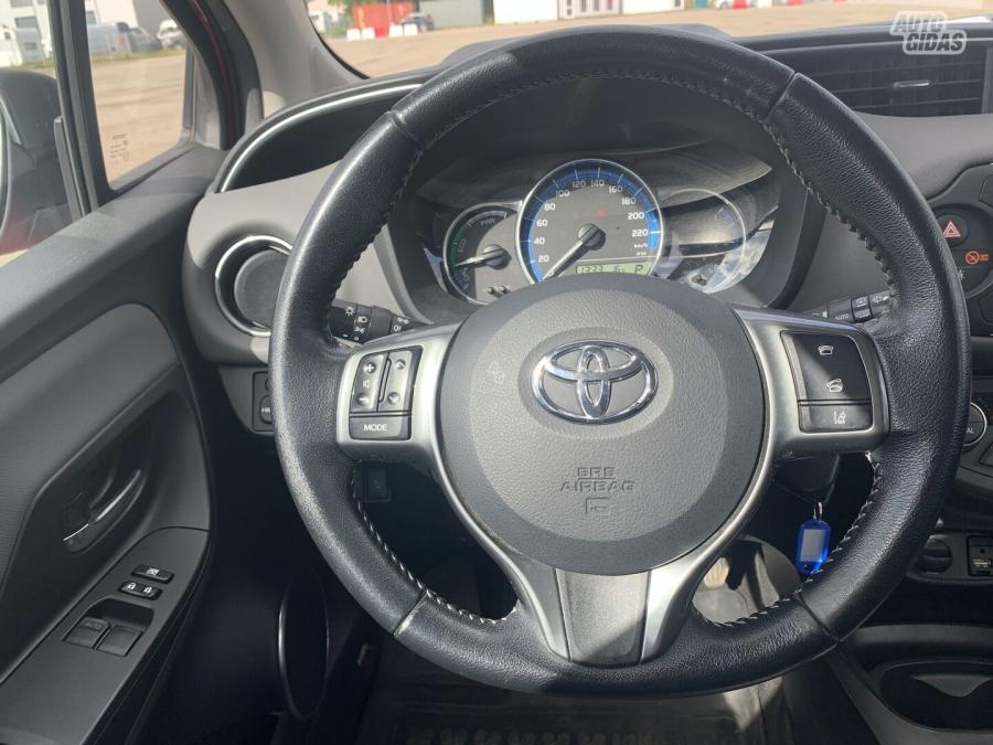 Toyota Yaris 2016 in Vilnius, with an engine capacity of 1.50 L and mileage of 184 thousand km for 9600 €, photo 13 on AUTOMOTO.COM.LV