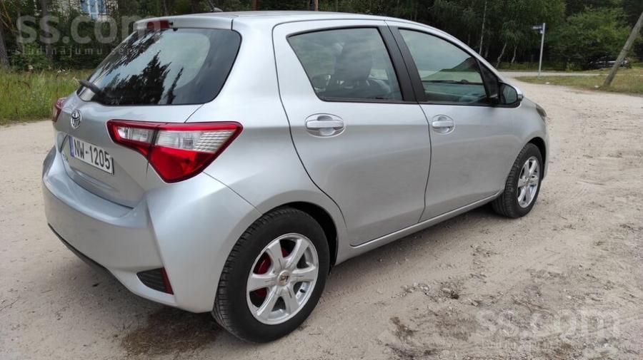 Toyota Yaris 2017 in Riga, with an engine capacity of 1.50 L and mileage of 207 thousand km for 16400 €, photo 3 on AUTOMOTO.COM.LV