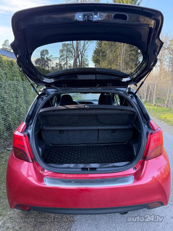 Toyota Yaris 2017 in Tallinn, with an engine capacity of 1.50 L and mileage of 123 thousand km for 9700 €, photo 6 on AUTOMOTO.COM.LV