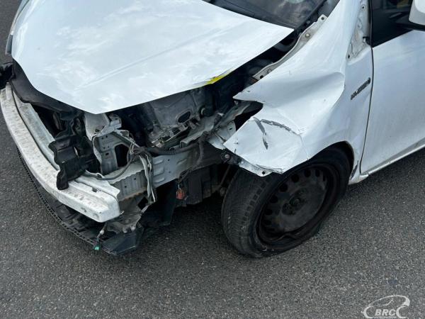 Toyota Yaris 2017 Viļņa, ar dzinēja tilpumu 1.50 L un nobraukumu 232 tūkst. km par 3900 €, foto 4 vietnē AUTOMOTO.COM.LV